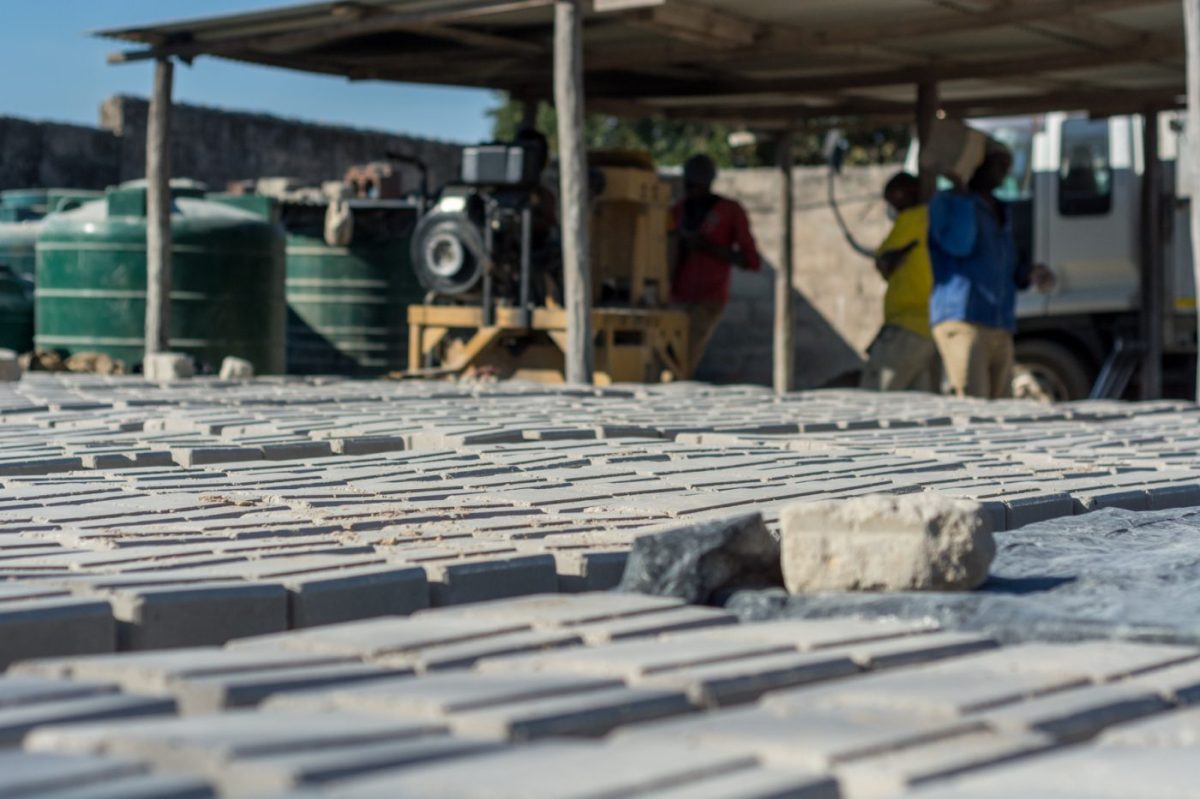 Rhino Blocks – The Strength of Africa